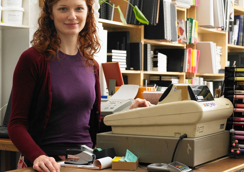 How to Deter Employee Theft When You Run a Cash Business